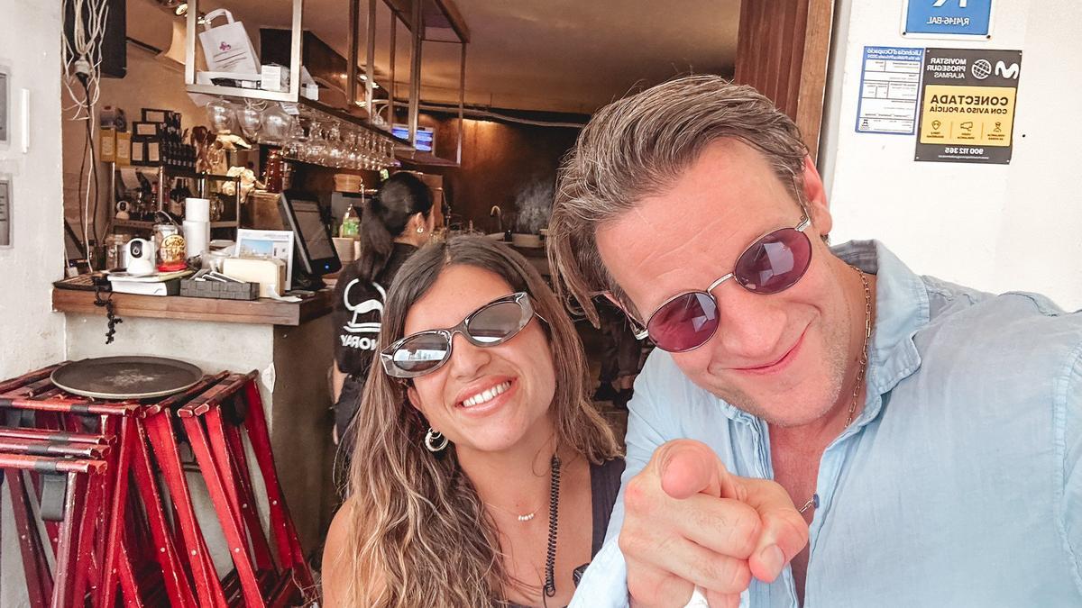 Matt Smith Spotted With Fan At Ibiza Port Restaurant – Diario De Ibiza News