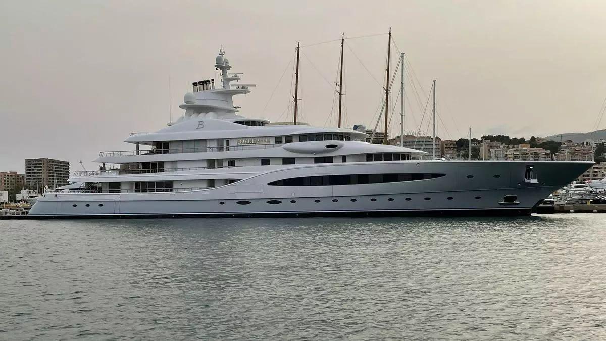 Mayan Queen IV, The Regular Balearic Megayacht That Has Rescued 106 Migrants From Shipwreck In ...